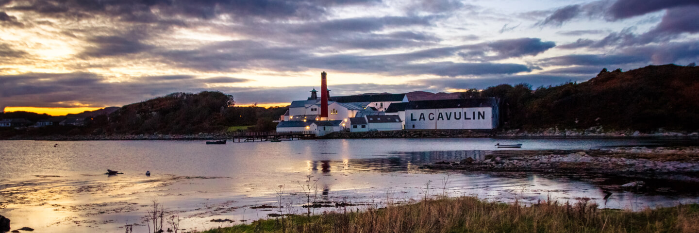 Islay Whisky - Regions, Distilleries & Brands | Whisky + Tailor